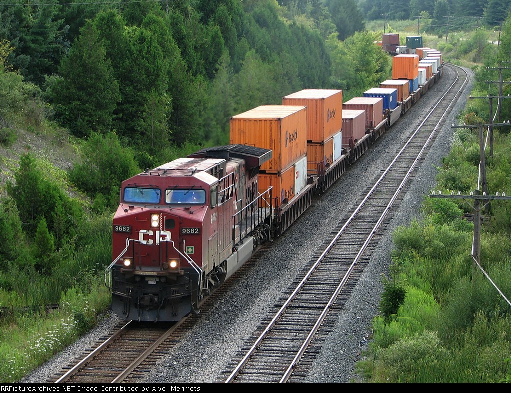 CP 9682 at Coakley Siding.